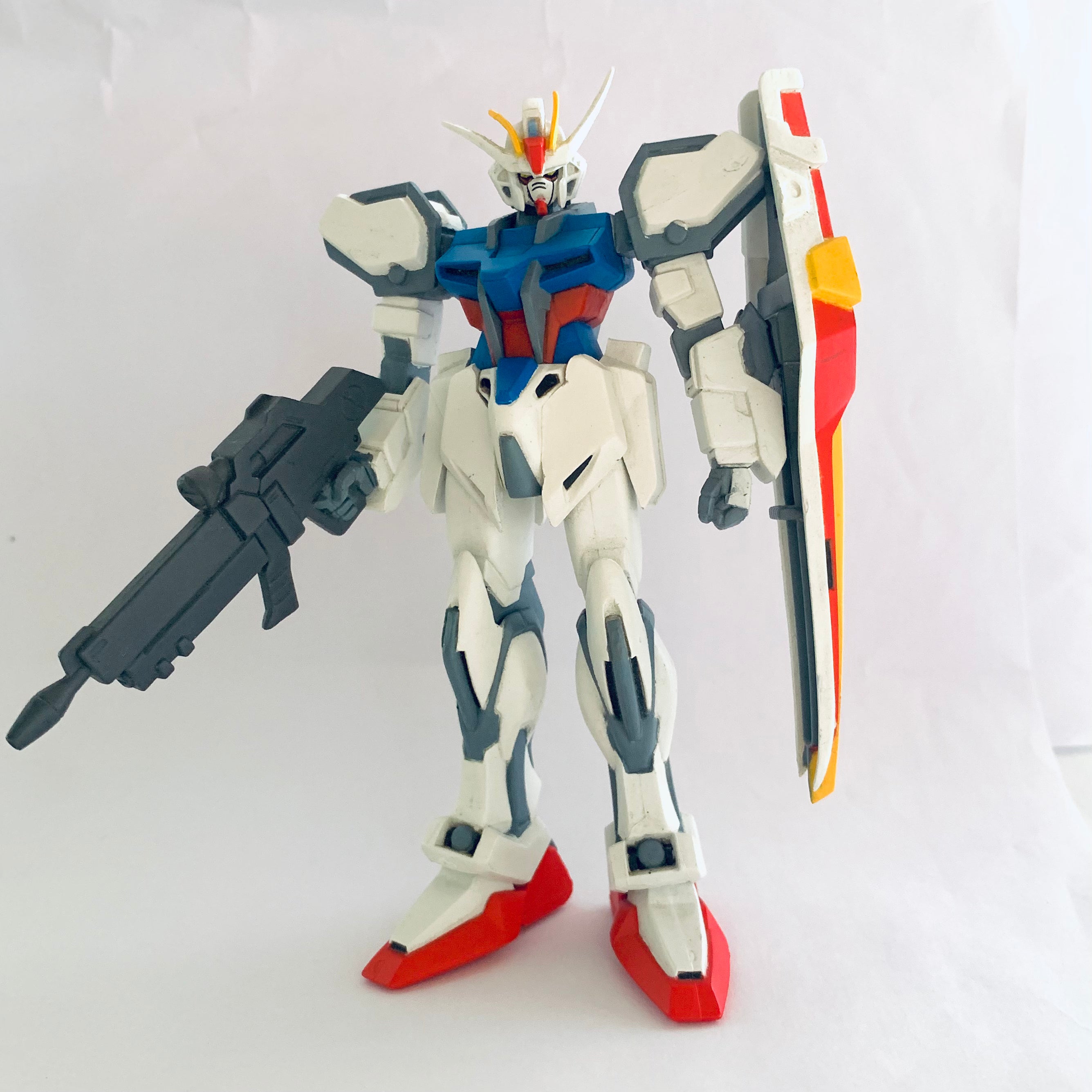Mobile Suit Gundam SEED - GAT-X105 Strike Gundam - MSG Seed Real Figur ...